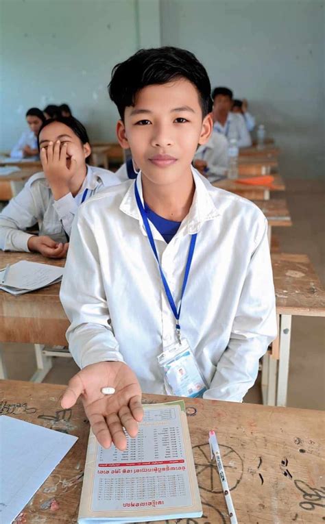 វិទ្យាល័យ ស្វាយចេក Added A New Photo វិទ្យាល័យ ស្វាយចេក