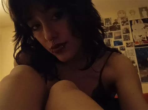 Dalia Carter Cam Model Bio Camsoda