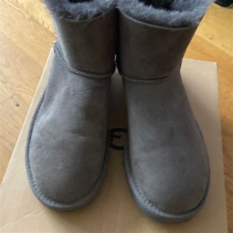 Ugg Shoes Lovingly Worn Womens Uggs Poshmark