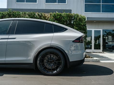 High Gloss Simple Silver Tesla Model X Ppf Ceramic Coating