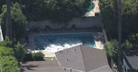 Investigation Underway After Mans Body Found In Pool At Encino Home Cbs Los Angeles