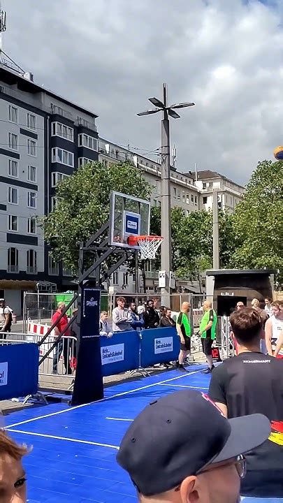 Разминка баскетболистов перед матчем Youtube