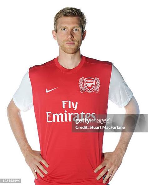 Per Mertesacker Signs For Arsenal Fc Photos And Premium High Res