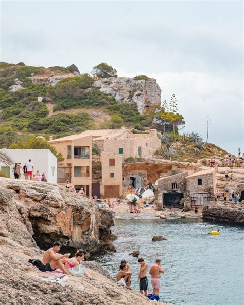 Las Calas Y Playas Más Bonitas Que Ver En Mallorca [ Mapa]
