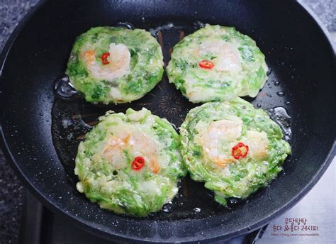 미나리 새우 전만들기 미나리세척법 제철미나리요리 미나리부침개