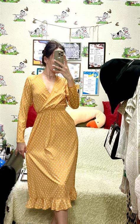 Знижка чудова сукня — ціна 290 грн у каталозі Сукні міді Купити жіночі речі за доступною ціною