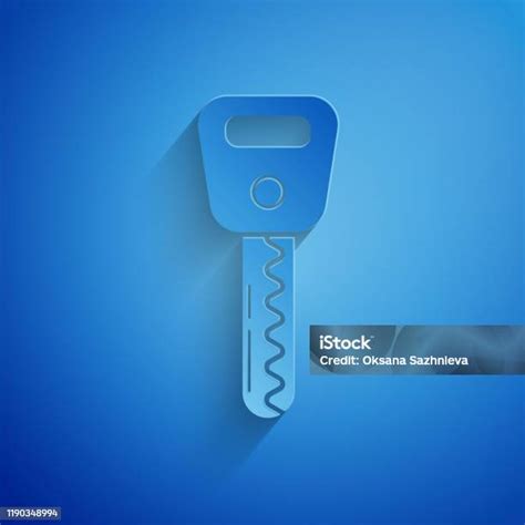 파란색 배경에 격리 된 자동차 키 아이콘을 잘라 종이 를 잘라 종이 아트 스타일입니다 벡터 일러스트레이션 0명에 대한 스톡 벡터