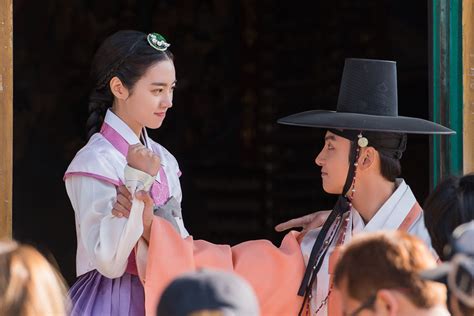 ‘대군 ‘흥 트리오 윤시윤 진세연 주상욱 훈훈함 가득한 촬영 현장 공개