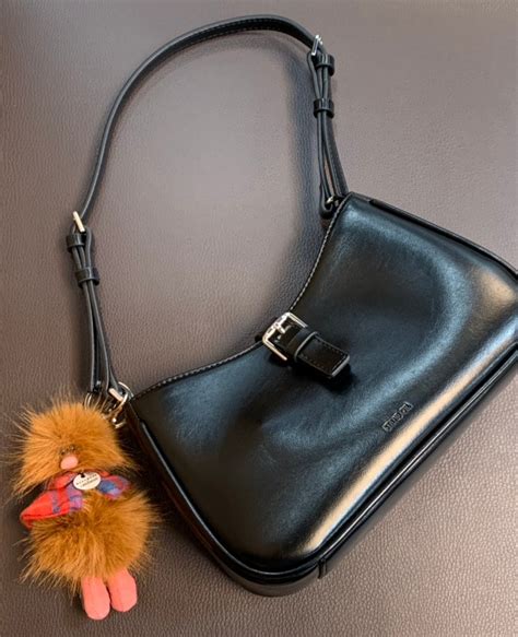 스탠드오일 피비백 디자이너브랜드 미니 호보백 👜🖤 20대여자 데일리 가방 미니백 추천 네이버 블로그