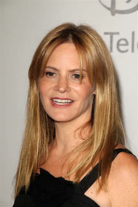 Jennifer Jason Leigh