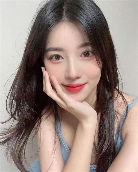 Pin De Kawaragi En Pretty Asian Girls Mujeres Asiáticas Hermosas