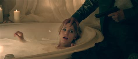 Nackte Julia Dietze In Bullet