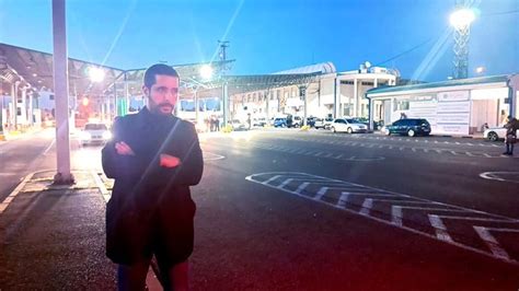 ТРГНАЛ НА ВЕНЧАВКА КАЈ СВОЈОТ МАКЕДОНСКИ КОЛЕГА БОЧВАРСКИ НА ГРАНИЦА ЧЕКАЛ ПОВЕЌЕ ОД ЕДЕН ЧАС