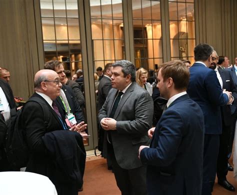 Маричиќ Пич Западен Балкан да остане на патот кон ЕУ но истовремено и приоритет на ЕУ