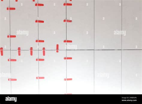 Flat Wall Plastic Tile Leveling System Process Of Installation Of