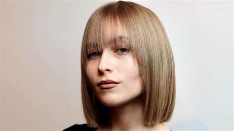14 Perfect Chin Length Blunt Bob Hairstyles For A Polished Look