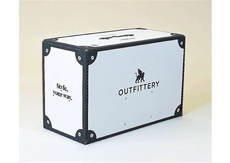 Reusable E Commerce Packaging With Corrugated Cardboard