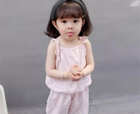 孕妇梦见小女孩怀的就是女宝宝吗 孕妇做梦梦见女宝宝什么意思 八宝网