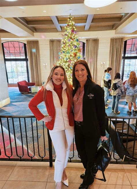 Jeylyn Perez On Linkedin Universal Orlando Hospitality Sales