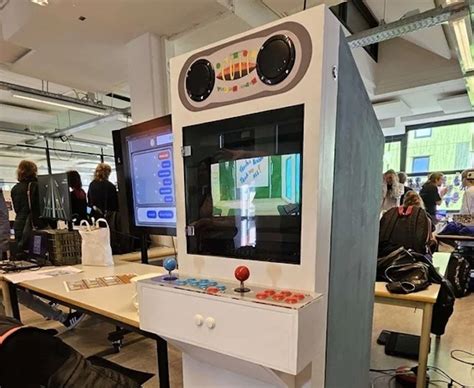 Build An Adorable Arcade Cabinet With Custom Controls Arduino Blog