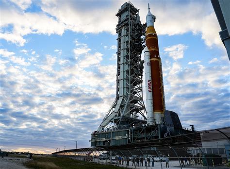 Nasas Sls Rocket In Florida To Leave The Launch Pad Amid Latest Issue