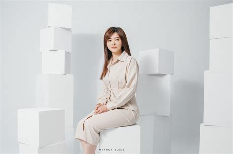 周慕姿讀靈魂腳本Podcast全新企劃開播觸碰每個等待被理解的靈魂 鏡好聽 Mirror Voice
