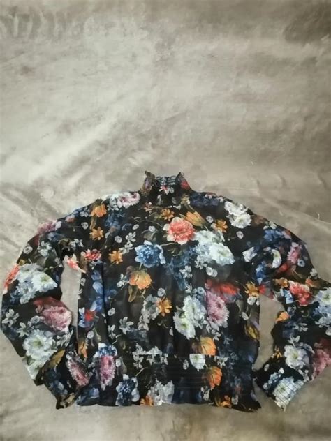 Блуза — цена 99 грн в каталоге Блузы Купить женские вещи по доступной цене на Шафе Украина