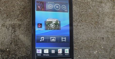 Sony Ericsson XPERIA Neo Review - SlashGear