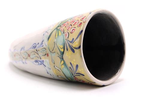 კირკე კერამიკა • Kirke Ceramics ყანწი ვაზი ბეჟი მოხატულობით Veli Store