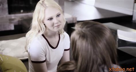 Sensational Carolina Sweets Gets Doggstyle Sex Eporner