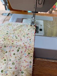 How To Make An Easy Table Runner With Free Sewing Tutorial Hands That Bless