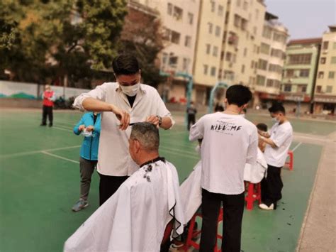 垃圾分类新风尚、文明实践我先行：广州白云区金沙街横沙村开展垃圾分类宣传活动居民分类横沙村