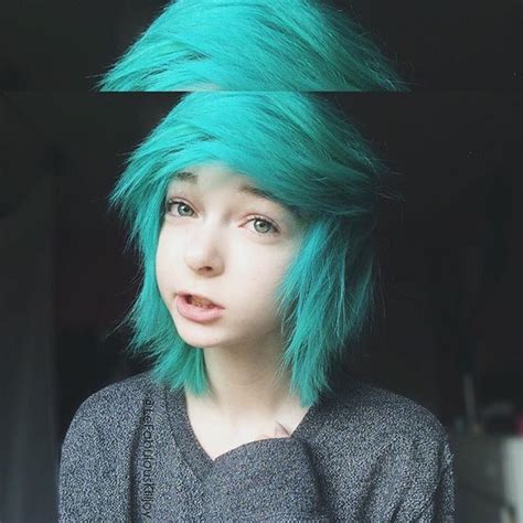 Pinterest Theweirdearthen Emo Hairstyle Cute Hairstyles Emo Bangs