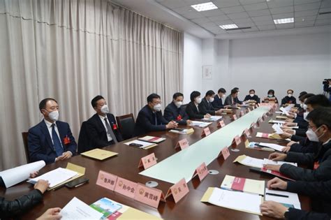 射阳县人民政府 现场图片 图 县十六届人大二次会议举行主席团一次会议