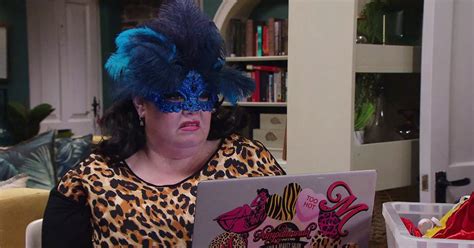 Emmerdale Legend Forced To Turn To Sex Work In Desperate Bid To Make Cash Daily Star