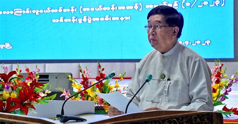 မကွေးတိုင်းဒေသကြီးဝန်ကြီးချုပ် ဦးတင့်လွင် အခြေခံလေကြောင်းလူငယ် သင်တန်း