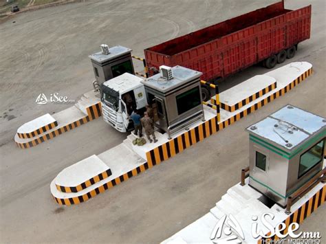 Ховд аймгийн Булган боомтыг Байтаг хилийн боомттой холбох 95 км авто замыг 2025 онд ашиглалтад