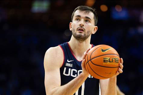 Alex Karaban Net Worth Nil Value And High School Stats Exploring Uconn Stars Earnings And