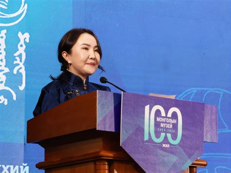 ССАЖЗ ын сайд Ч Ундрам 3х3 сагсан бөмбөгийн эмэгтэй шигшээ багийн тамирчдад 25 сая төгрөгийн