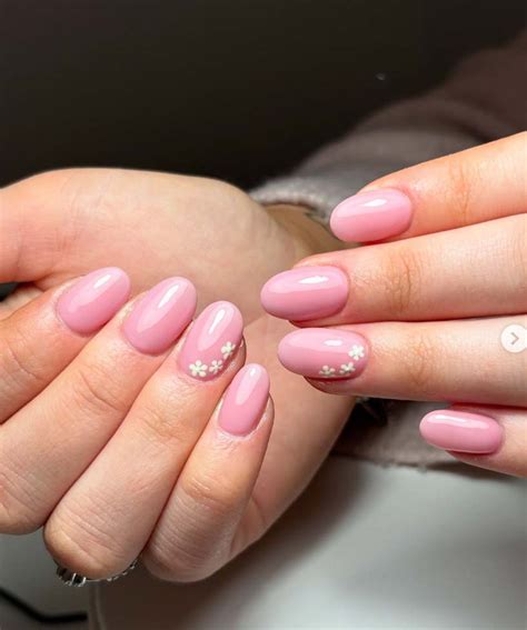 30 White Flower Nails Ideas Daisy Easy Realistic
