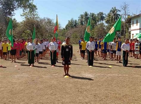 ၇၅ နှစ်မြောက် စိန်ရတု ပြည်ထောင်စုနေ့ကို ကြိုဆိုဂုဏ်ပြုသောအားဖြင့် ကျောင်းပေါင်းစုံ ဖူဆယ