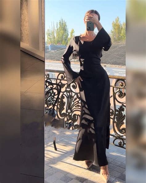 Шовкова сукня — ціна 710 грн у каталозі Довгі сукні Купити жіночі речі