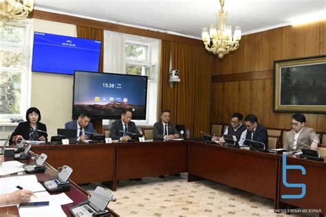 Шинжлэх ухаан технологийн тухай хуулийн шинэчилсэн найруулгын төслийн анхны хэлэлцүүлгийг хийв