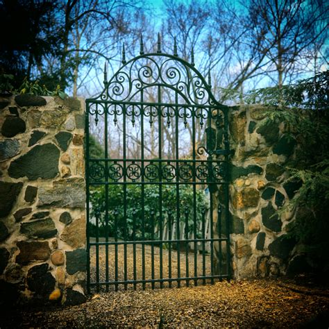 Image Formats Hip To Be Square