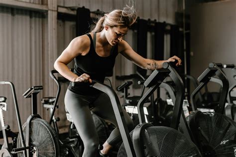 Exercise Bike Vs Treadmill Best Machine For Cardio Workouts