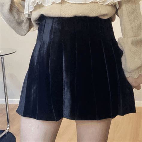 차콜 벨벳 스웨이드 플리츠 미니 테니스 스커트 속바지 있음 에이블리
