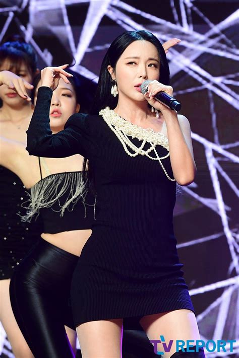 [방송][t포토] 홍진영 파워 팝장르 도전 Ytn