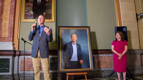 Former Illinois Gov Bruce Rauners Portrait Added To State Capitols