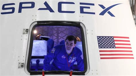 Spacex Wins Second Nasa Contract For Taking Astronauts To Iss