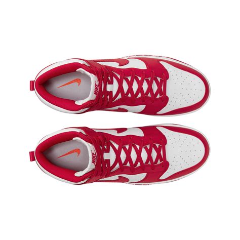 나이키 덩크 하이 레트로 챔피언쉽 화이트 앤 레드 Nike Kream